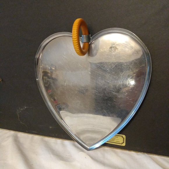 Chase | Dining | Vintage Art Deco Heart Shaped Metal Tray With Round ...